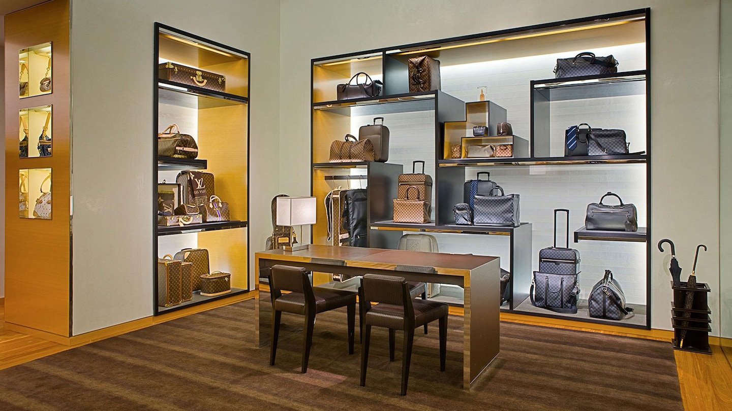 Louis Vuitton Boca Raton Saks Store in Boca Raton, United States ...