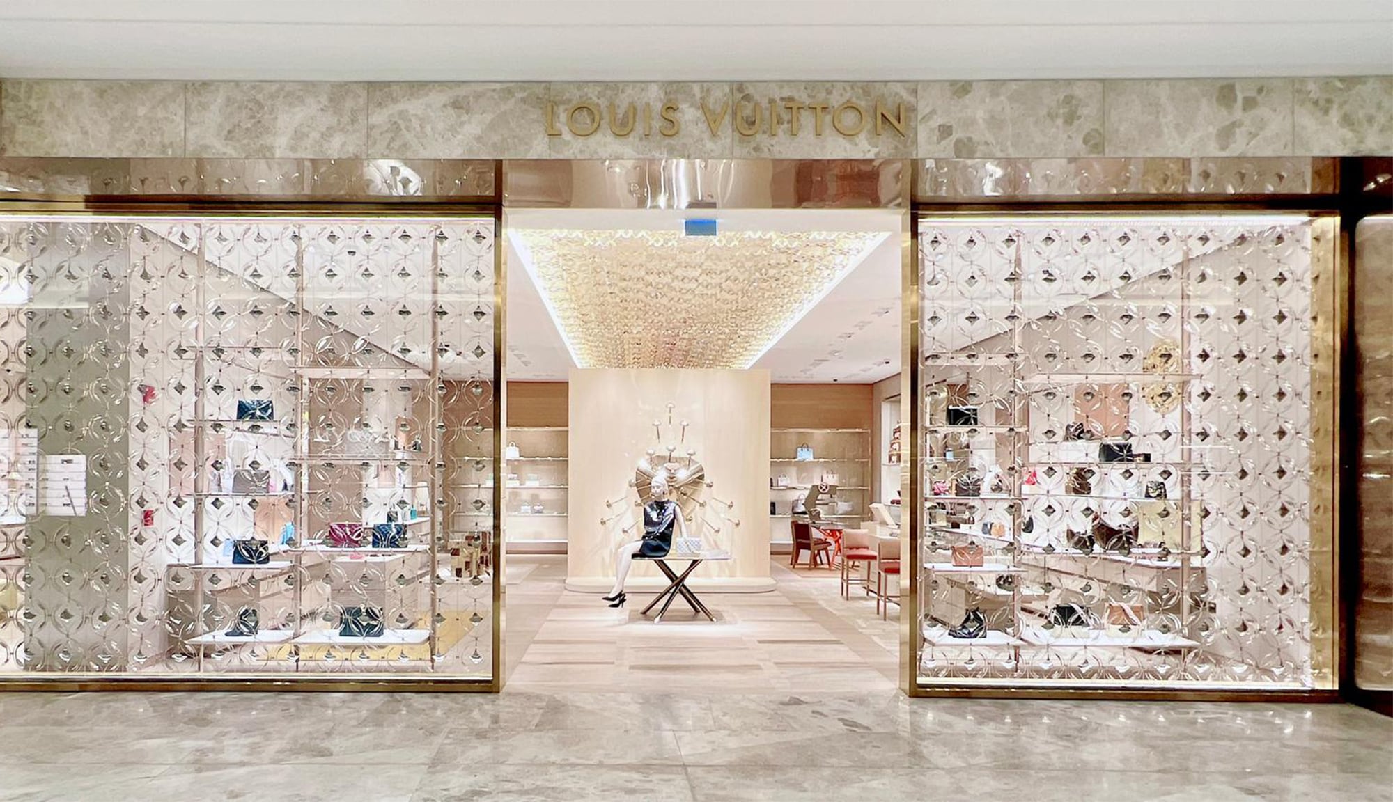 Louis Vuitton Doha Printemps Store in Doha, Qatar | LOUIS VUITTON
