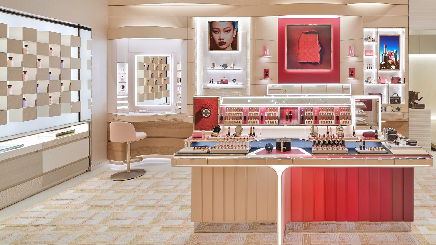 Louis Vuitton Tokyo Omotesando Store in Shibuya-ku, Japan | LOUIS VUITTON