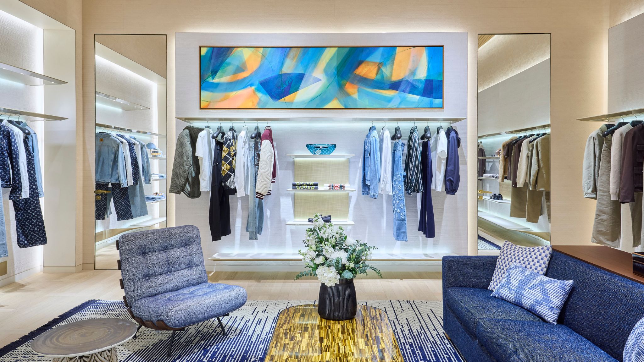 Louis Vuitton Solitaire Mall Store in Riyadh, Saudi Arabia | LOUIS VUITTON